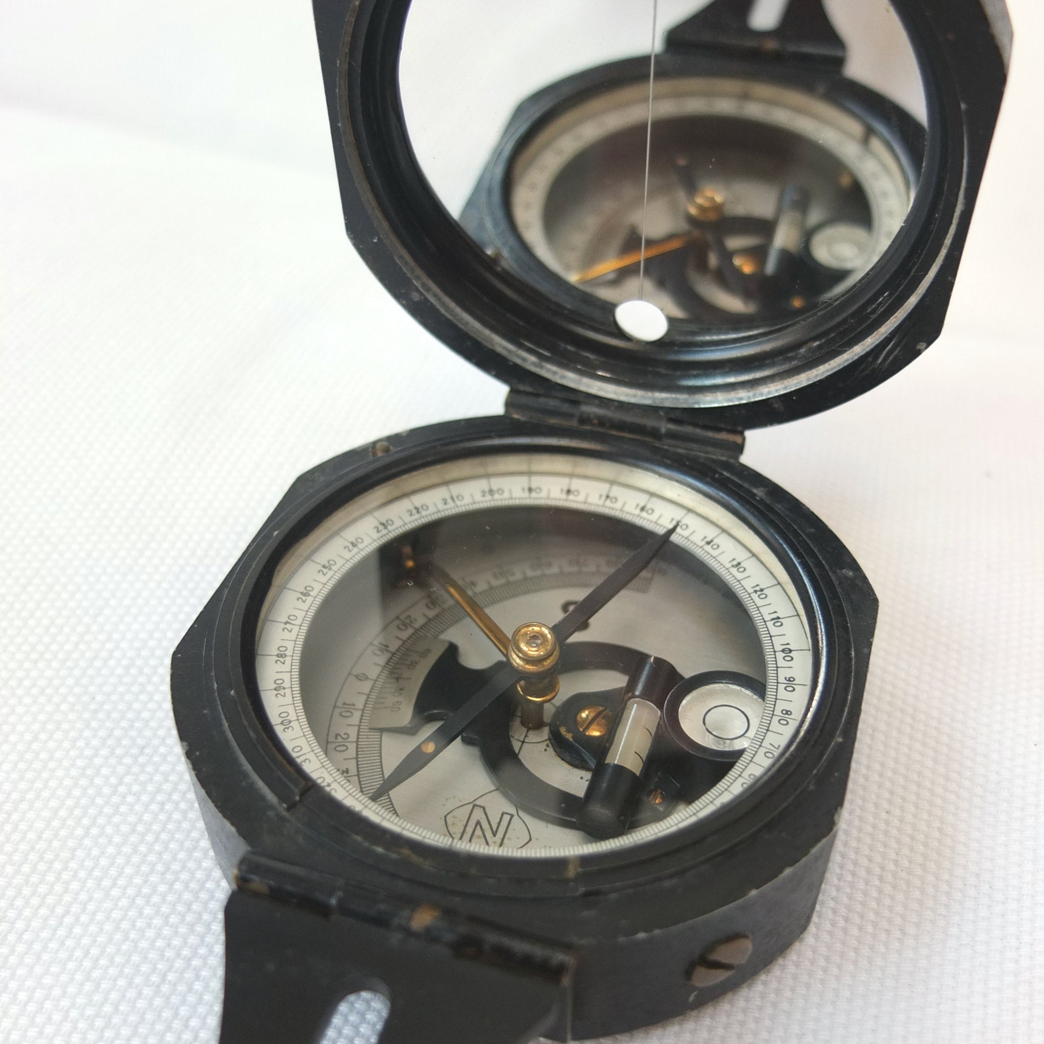 Herga & Co Brunton Pocket Transit Compass c.1928 – Compass Library