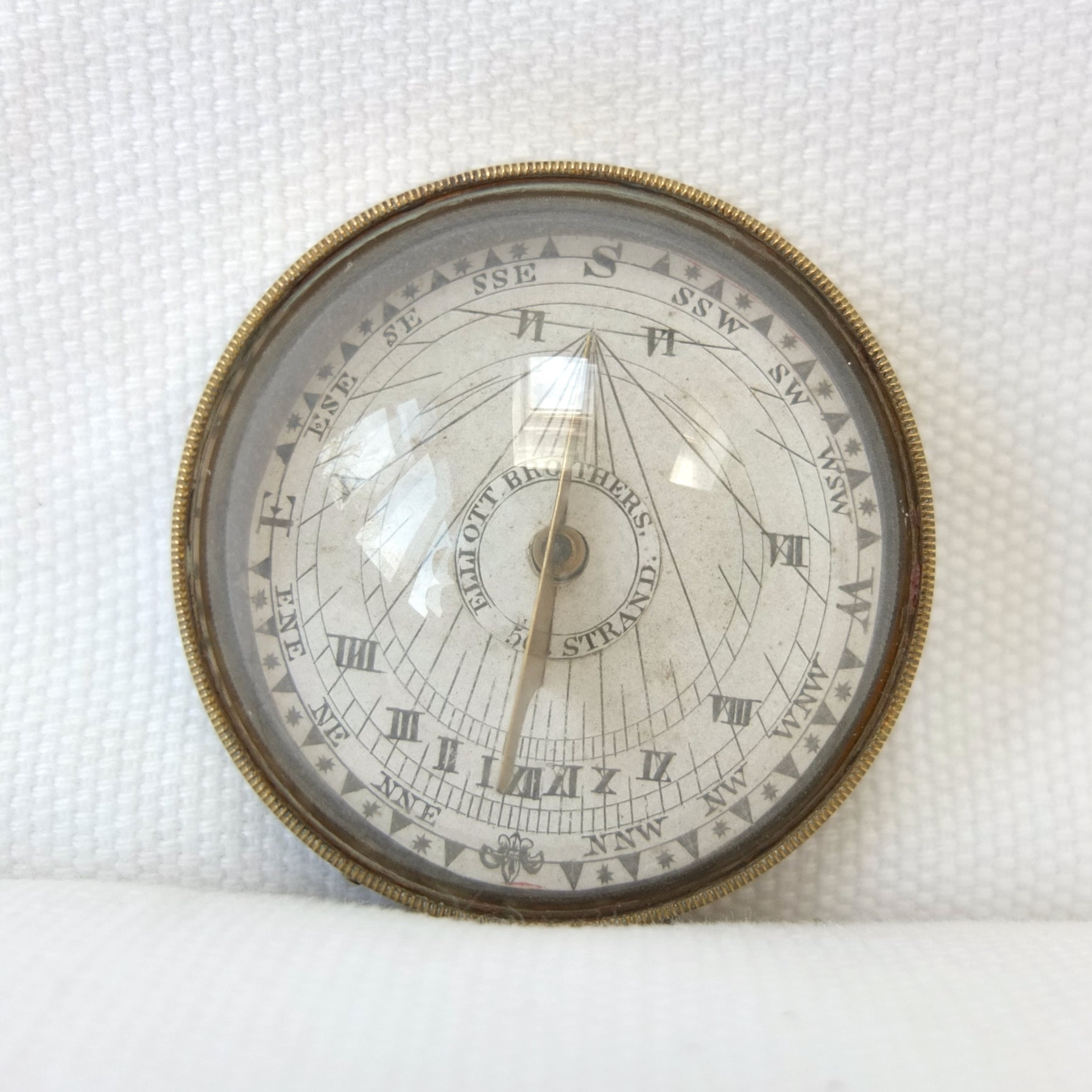 Elliot Brothers Pocket Sundial Compass (c.1853) – Compass Library