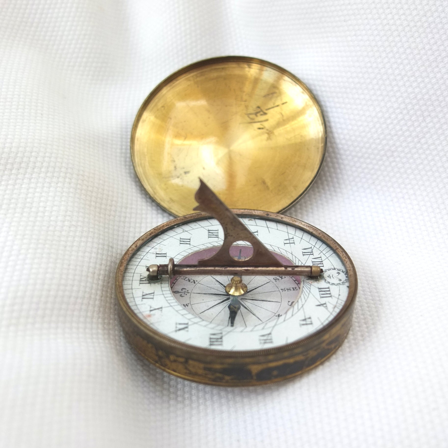 Victorian Pocket Sundial Compass c.1860 | Compass Library