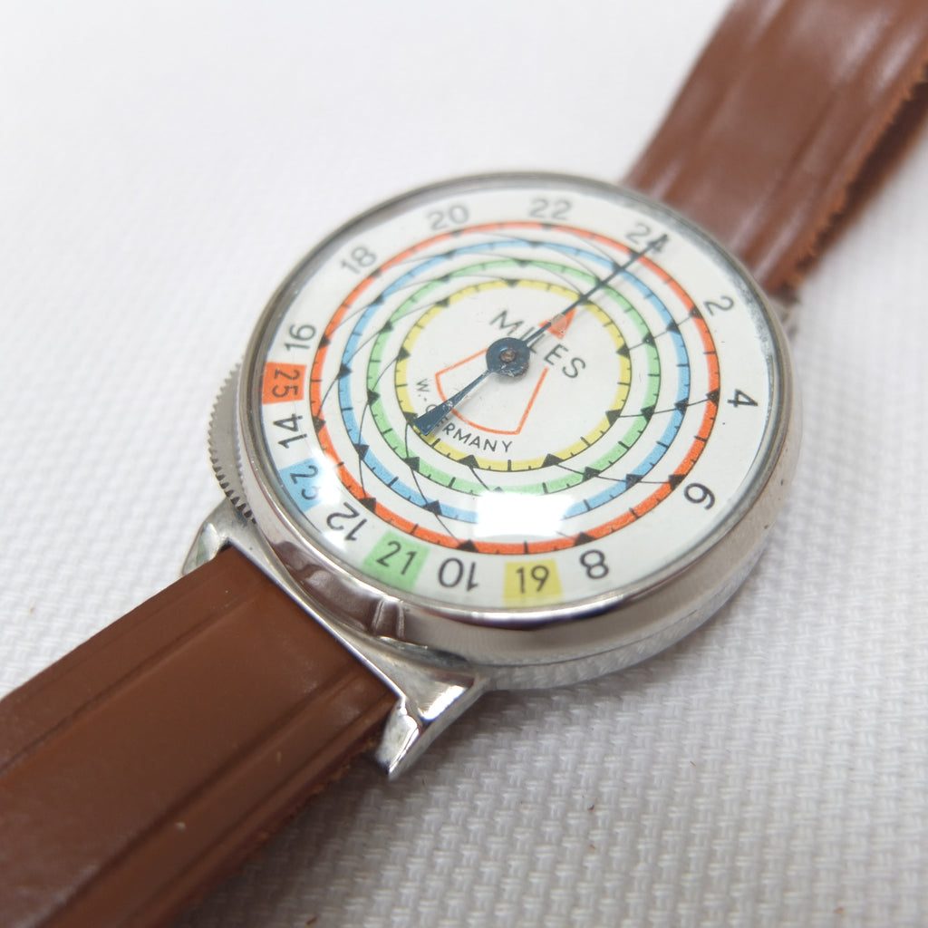 Vintage West German Ankle Pedometer c.1960 – Compass Library